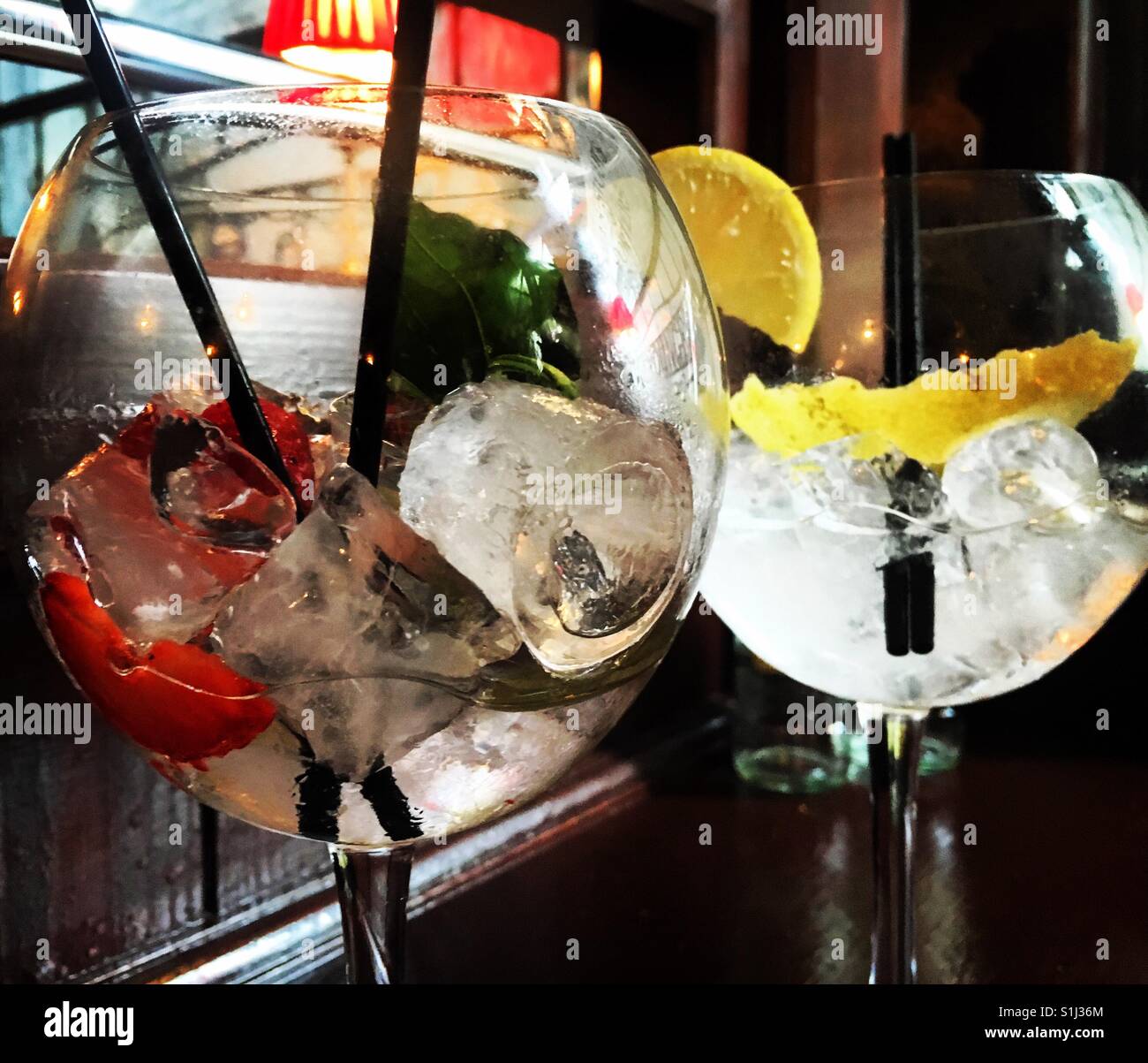 Gin pub hi-res stock photography and images - Alamy