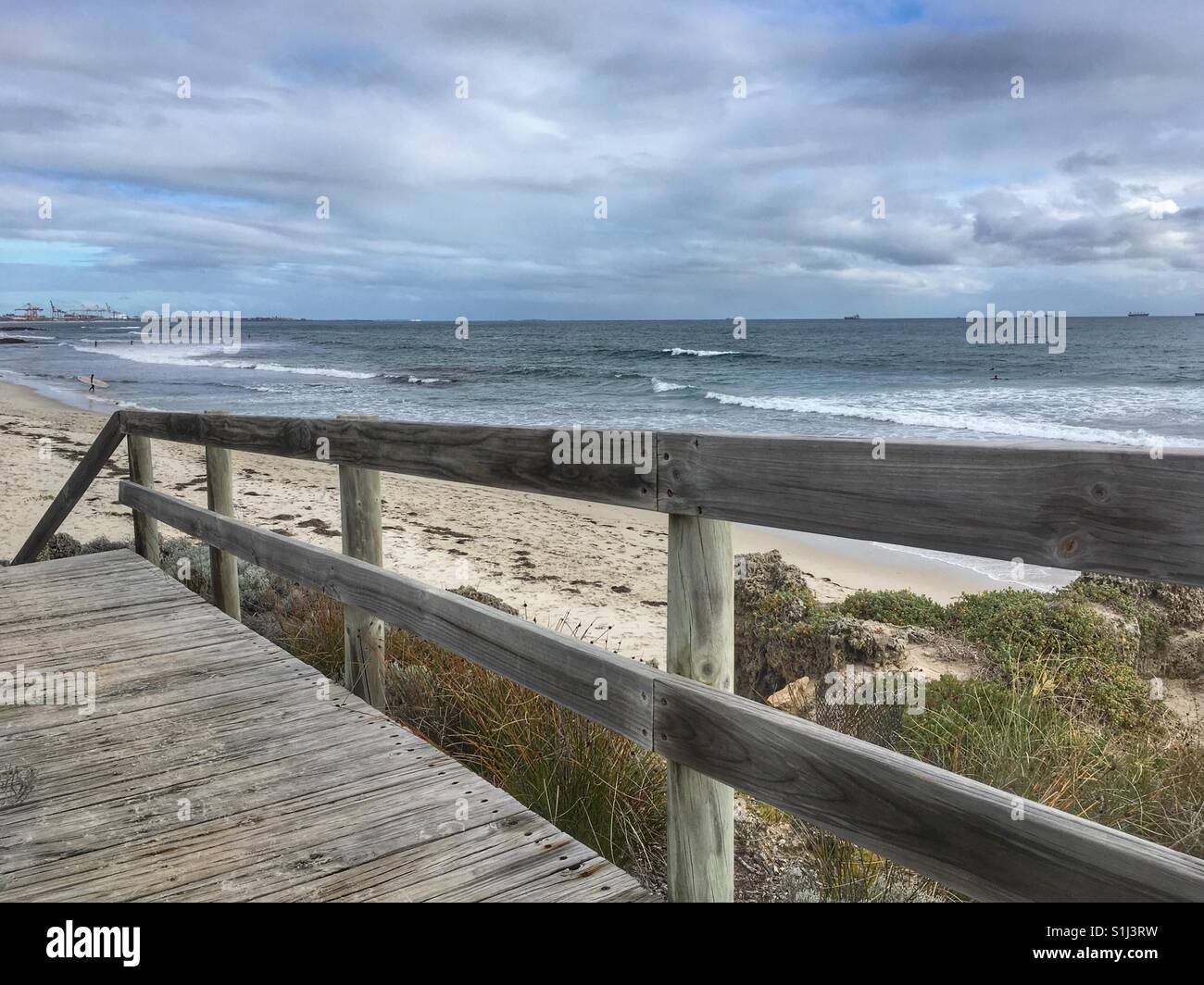Wooden beach stairs hi-res stock photography and images - Alamy