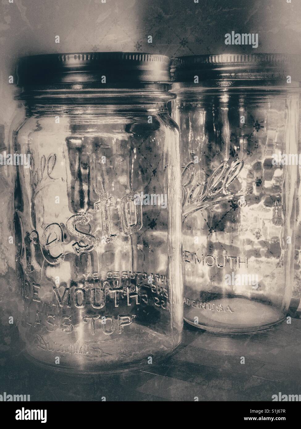 Mason jars hi-res stock photography and images - Alamy