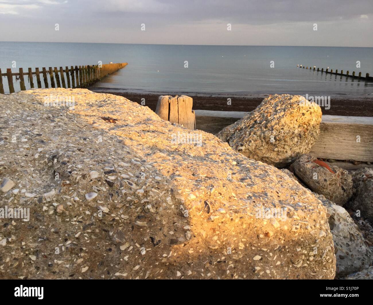 Golden rocks hi-res stock photography and images - Alamy