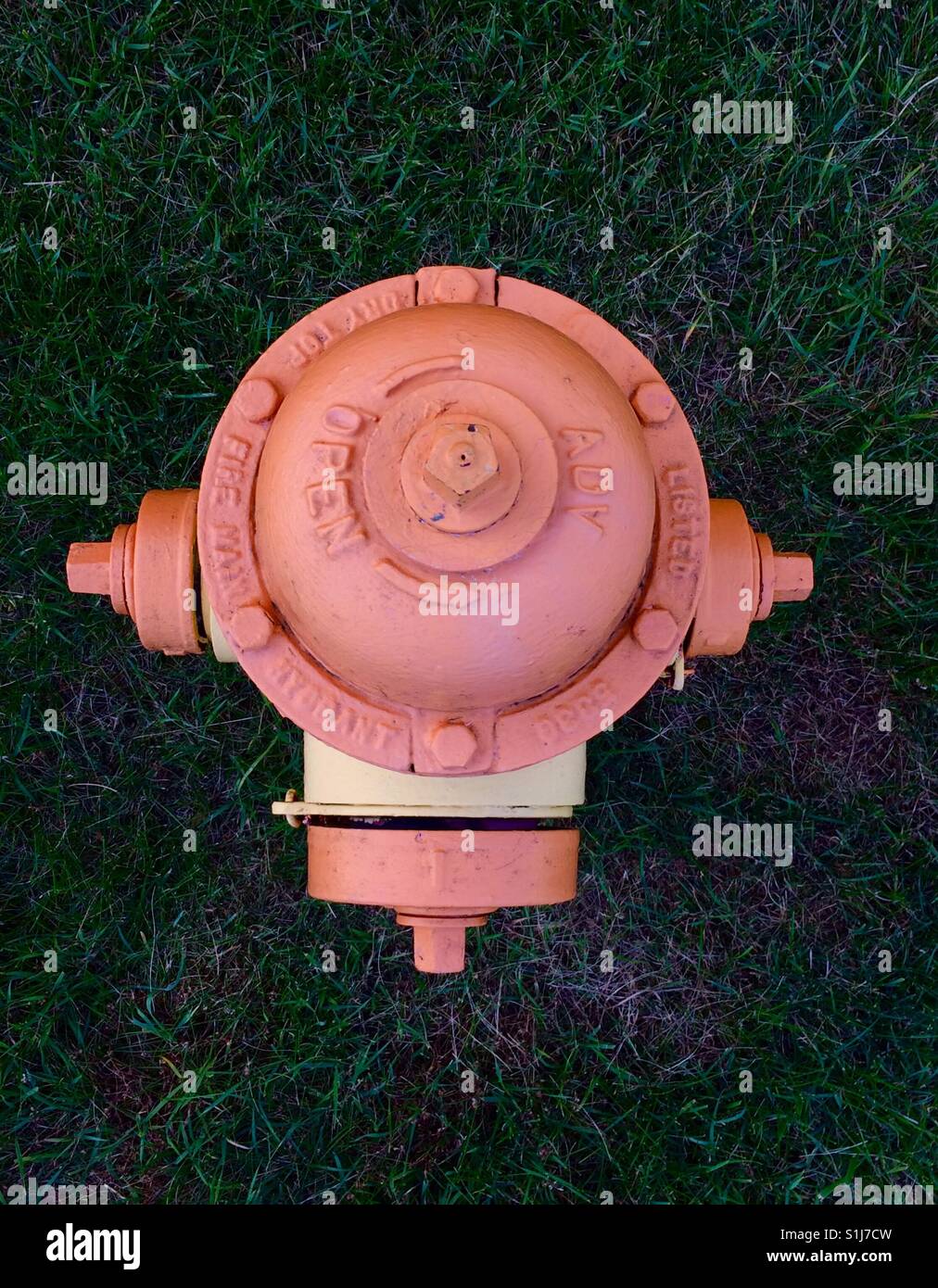 Orange fire hydrant hi-res stock photography and images - Alamy