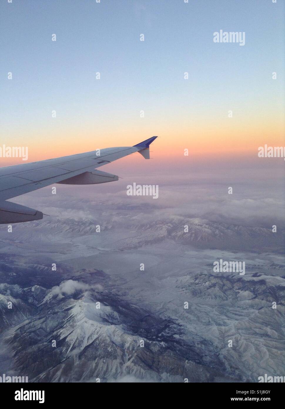 Flying over mountain hi-res stock photography and images - Alamy