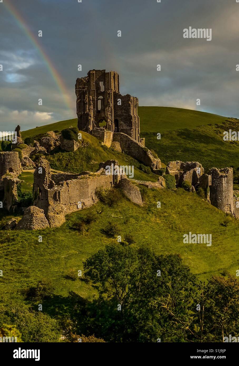 Ancient Old Corfe Castle High Resolution Stock Photography and Images ...