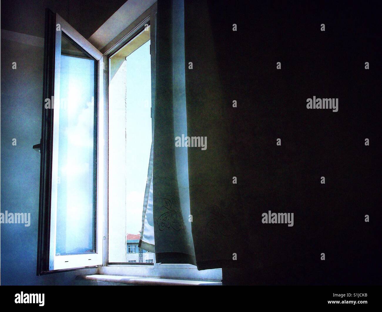 close up house window Stock Photo - Alamy