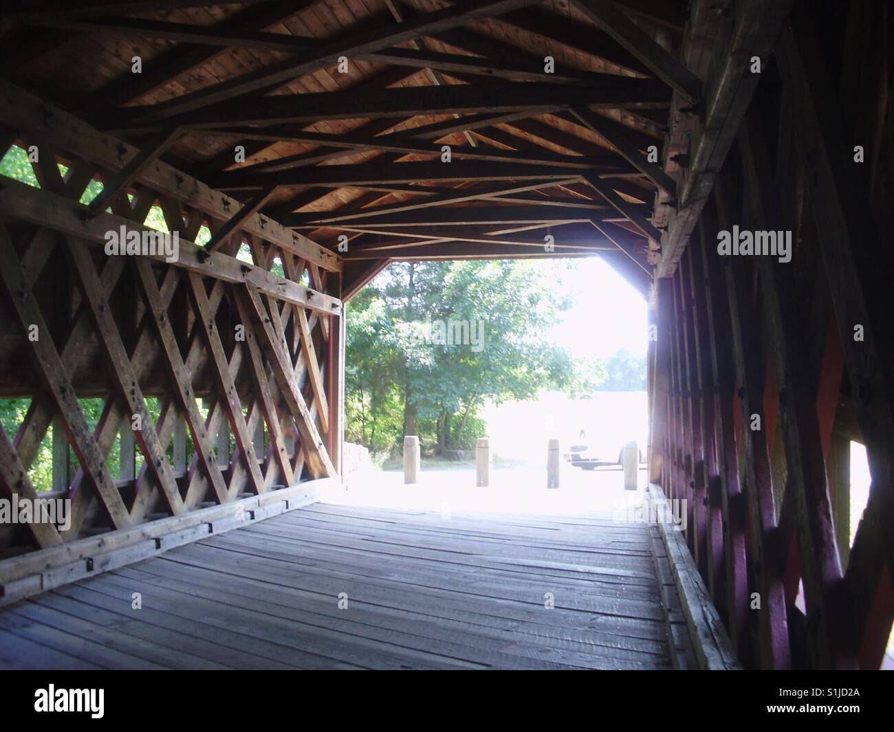 Covered Bridge Path High Resolution Stock Photography and Images - Alamy