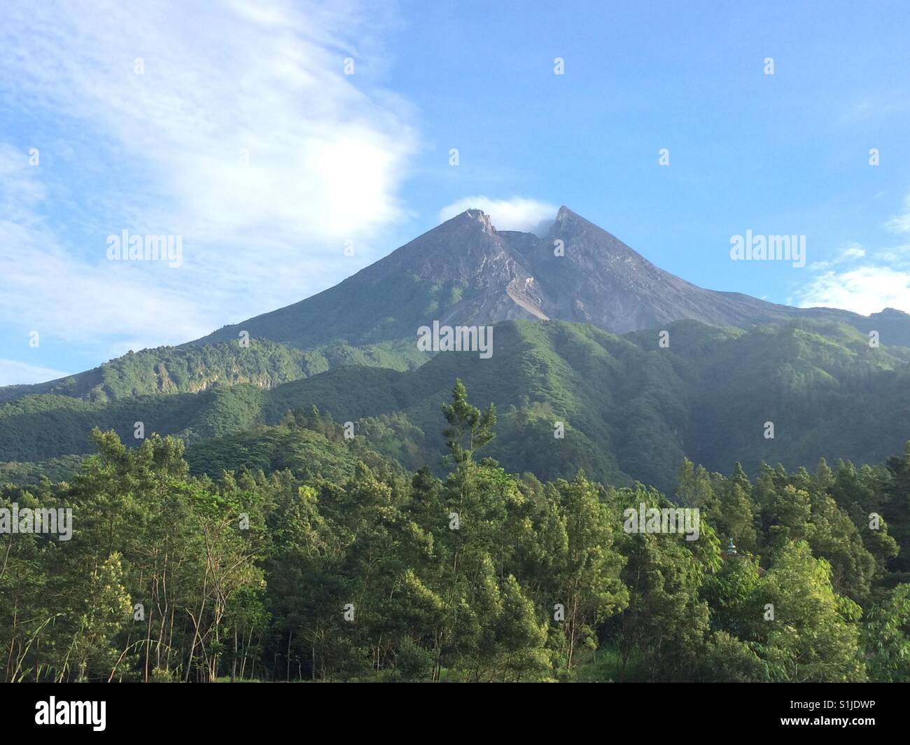Mt Merapi Stock Photos & Mt Merapi Stock Images - Alamy