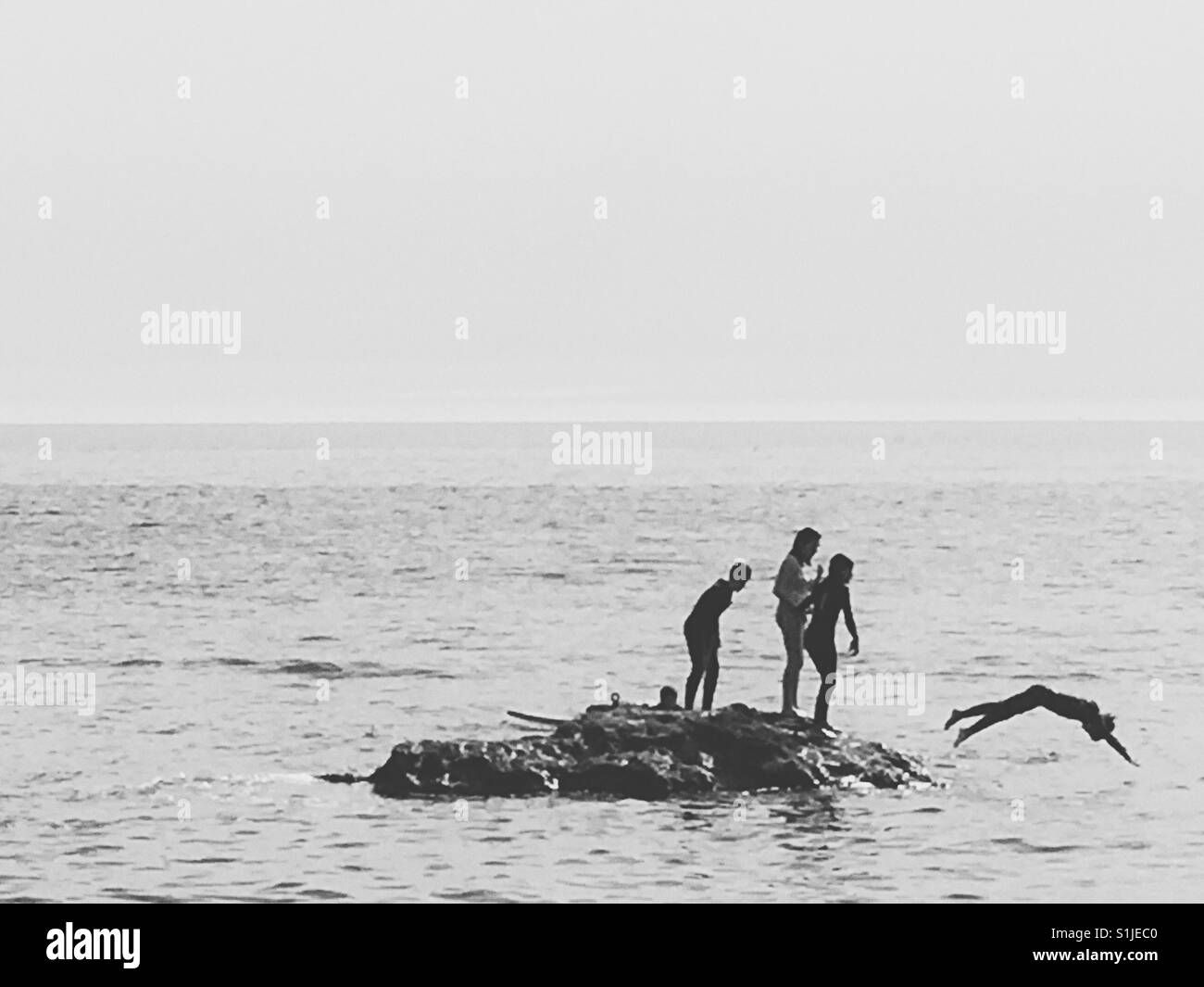 Children sea hi-res stock photography and images - Alamy