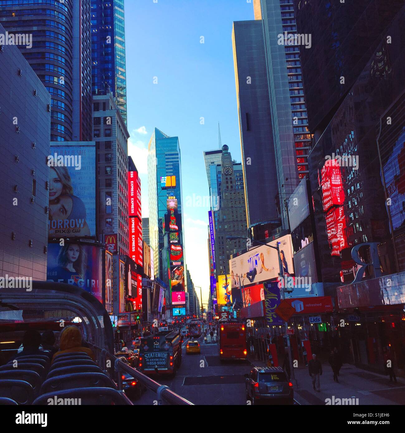 Driving through nyc hi-res stock photography and images - Alamy