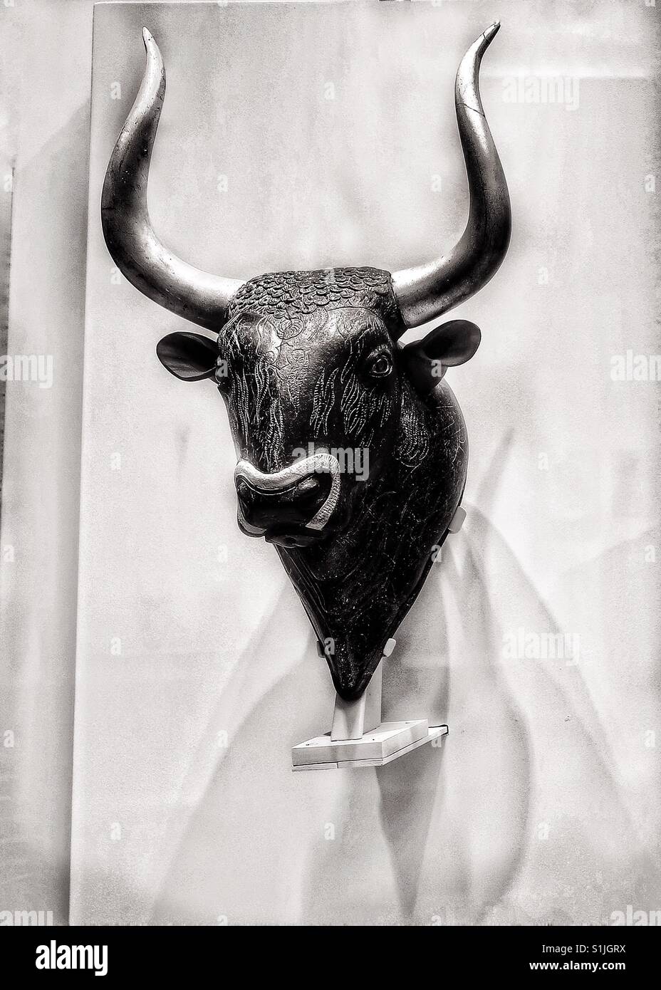 Minotaur crete hi-res stock photography and images - Alamy