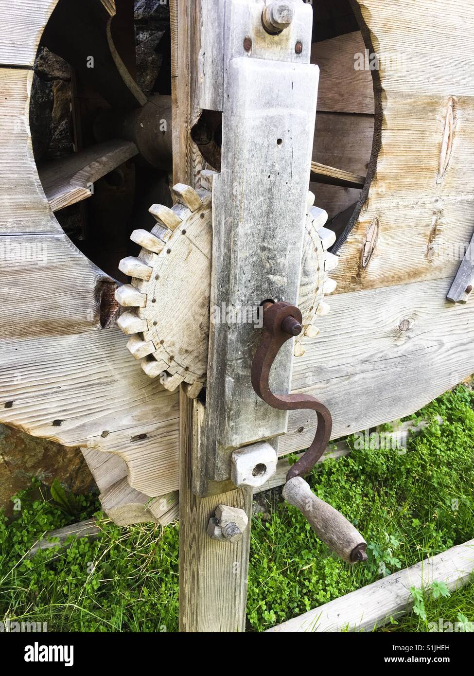 Crank and gear hi-res stock photography and images - Alamy