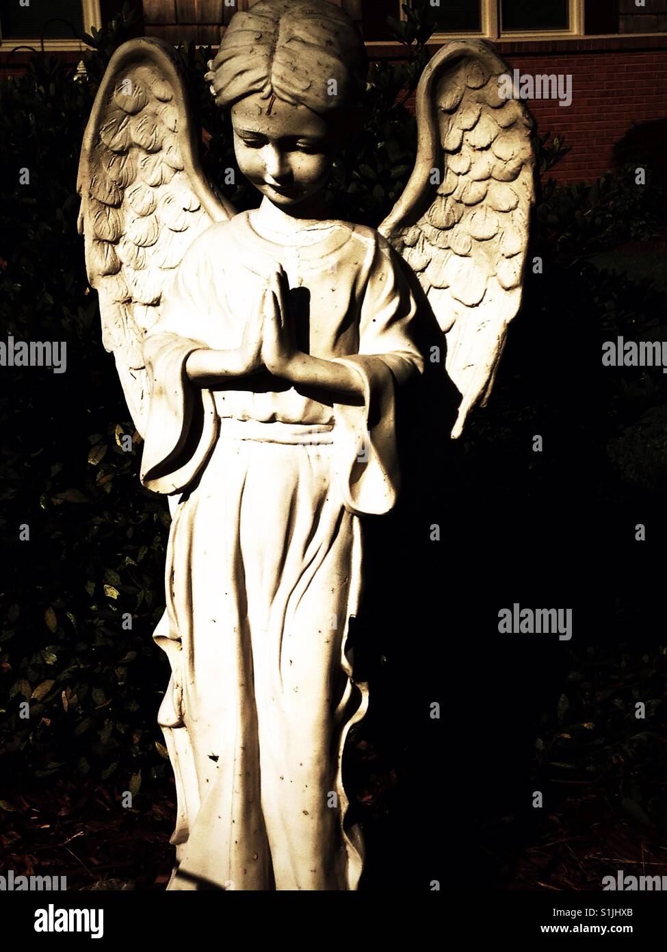 Smiling angel hi-res stock photography and images - Alamy