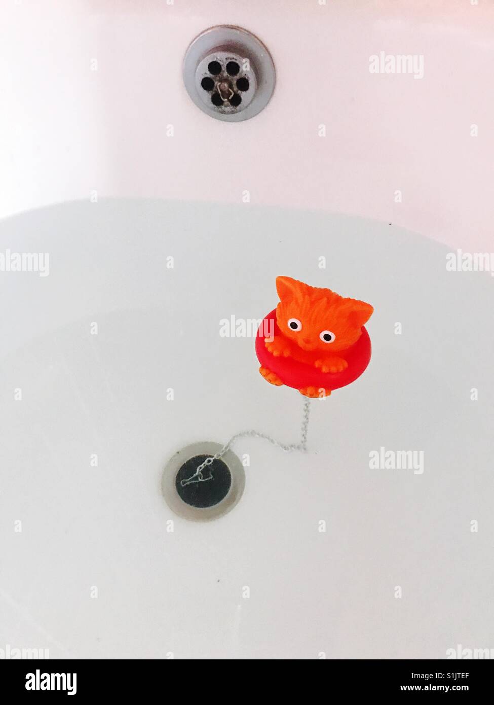 Bath plug hi-res stock photography and images - Alamy