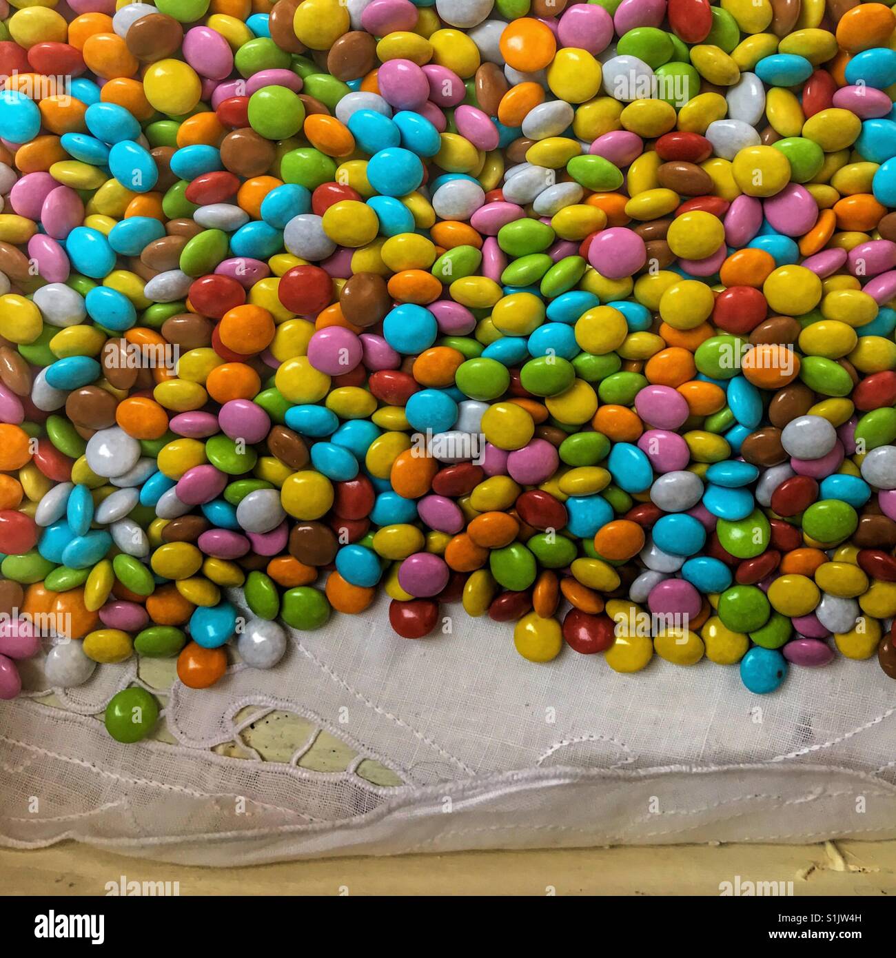 Smarties colors hi-res stock photography and images - Alamy