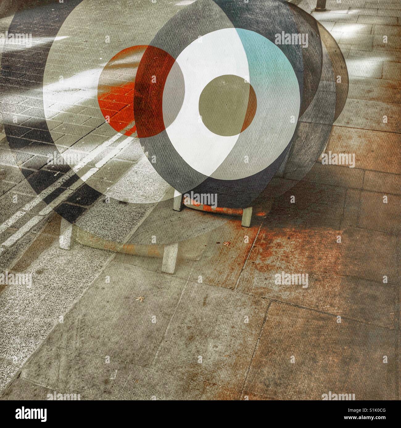 Bullseye target hi-res stock photography and images - Alamy