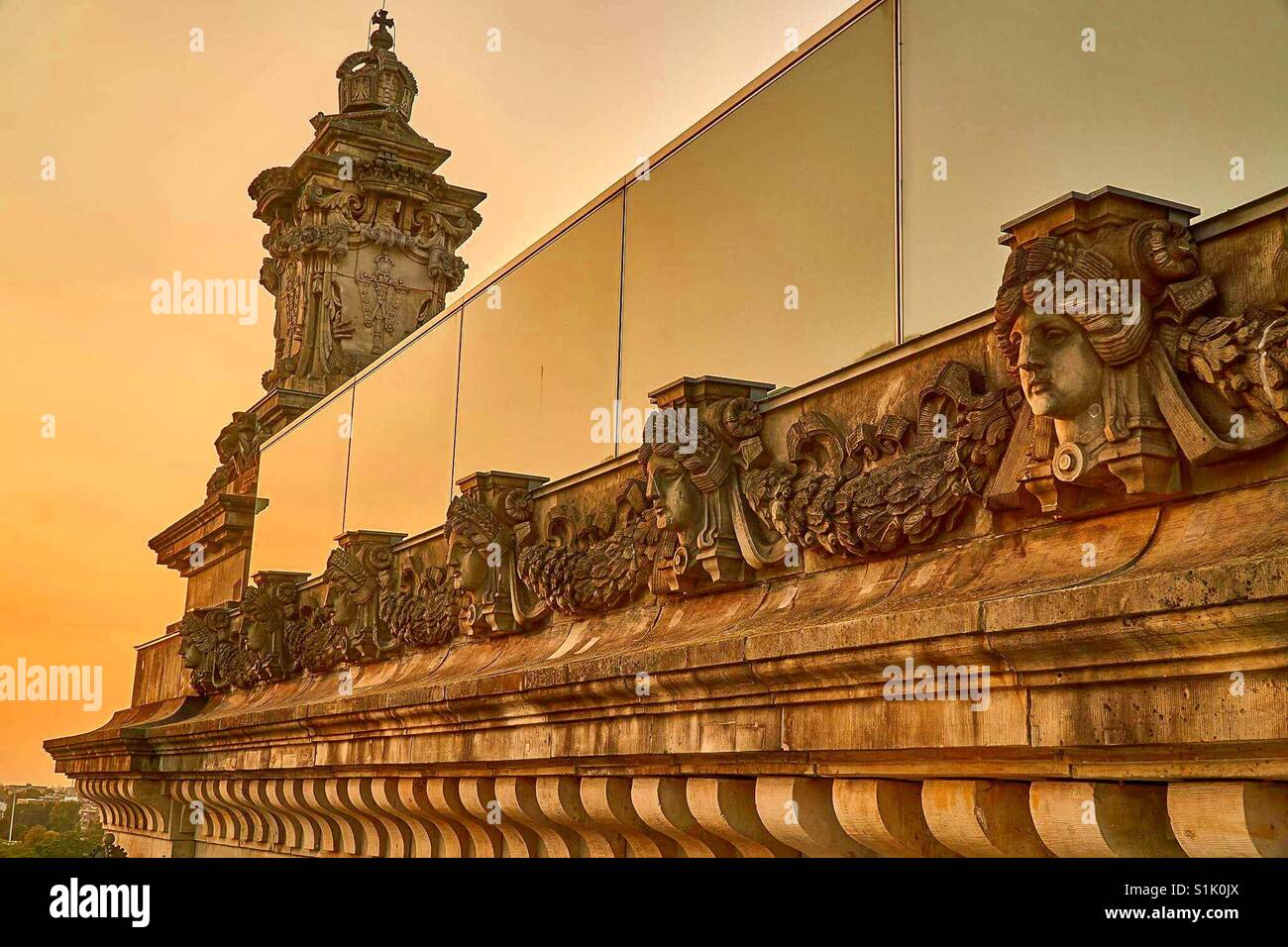 Sculptures on building Stock Photo - Alamy