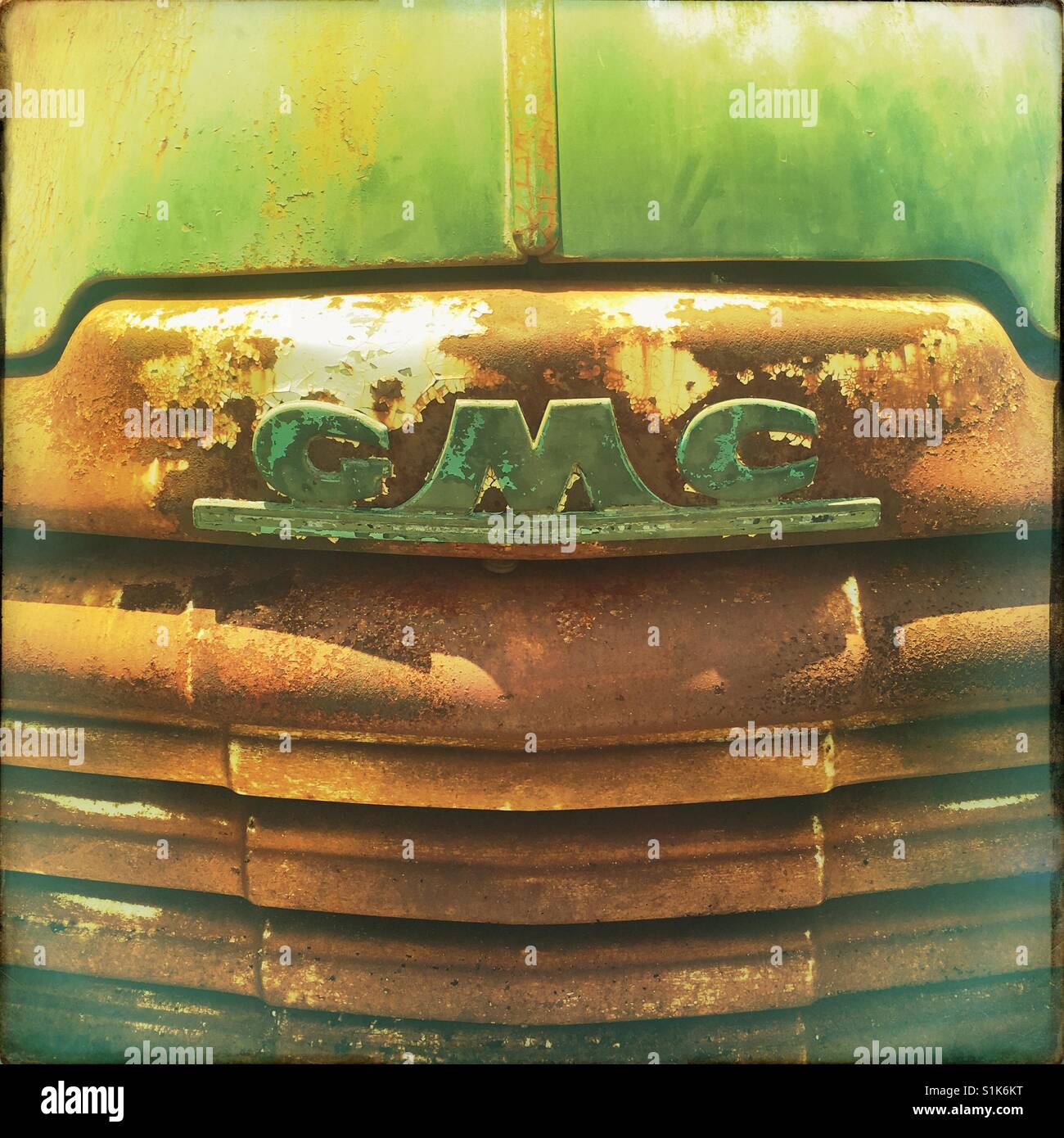 Gmc emblem hi-res stock photography and images - Alamy