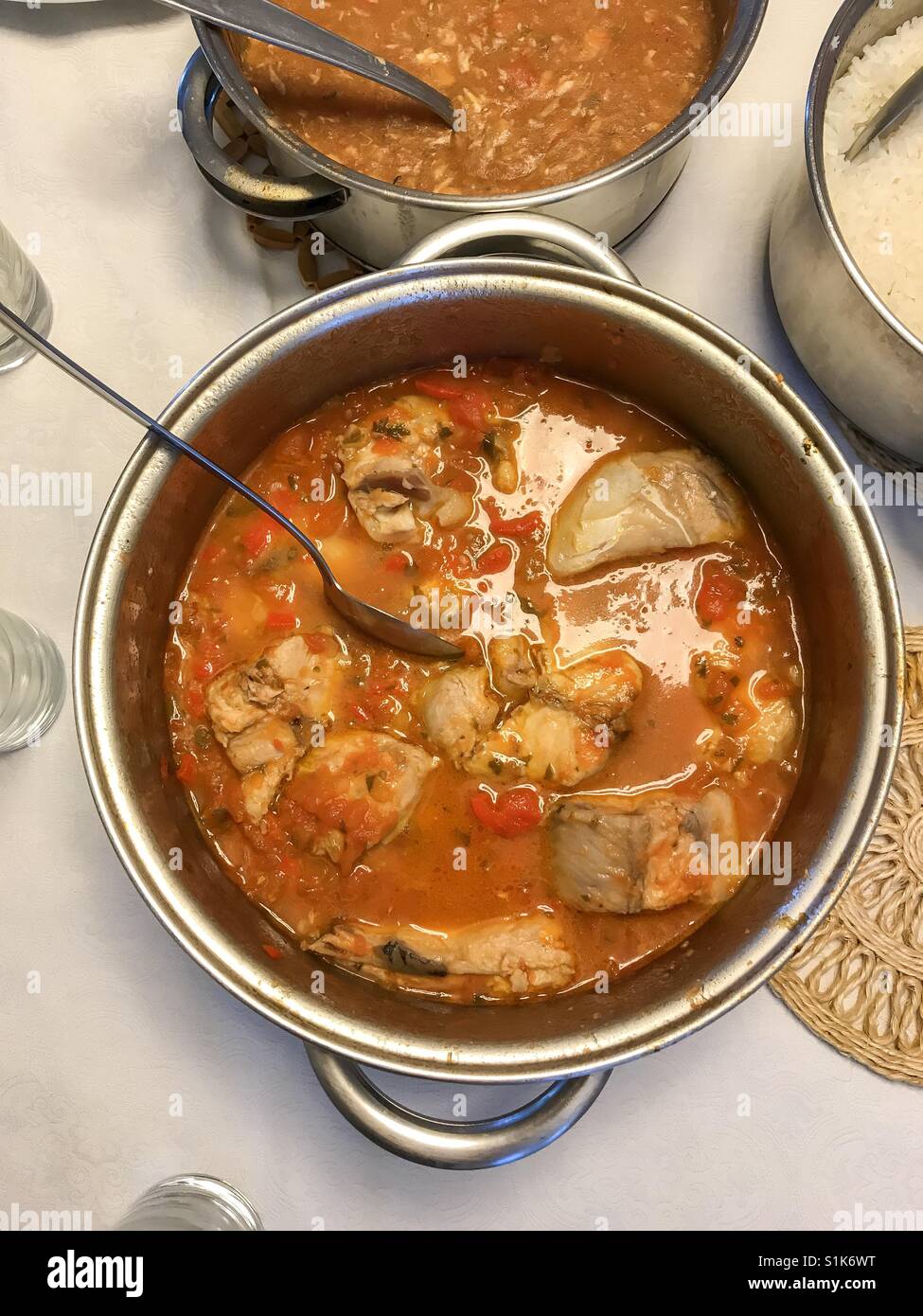 Fish from the pan hi-res stock photography and images - Alamy