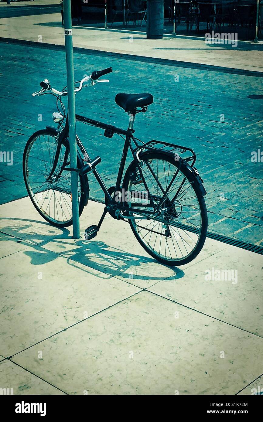 Chained up hi-res stock photography and images - Alamy