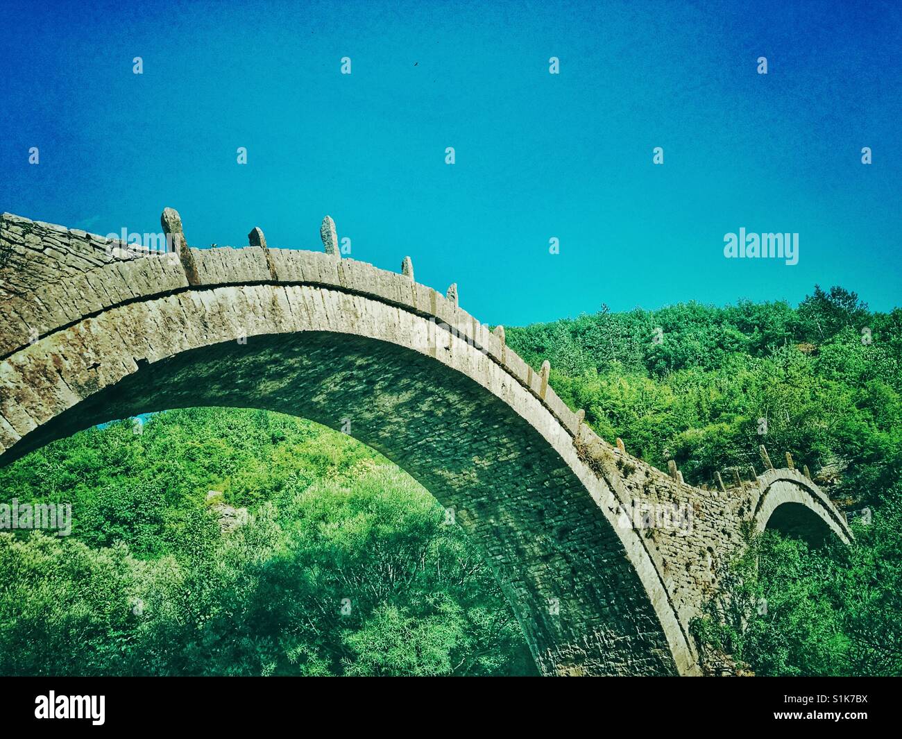 Arched stone bridge hi-res stock photography and images - Alamy