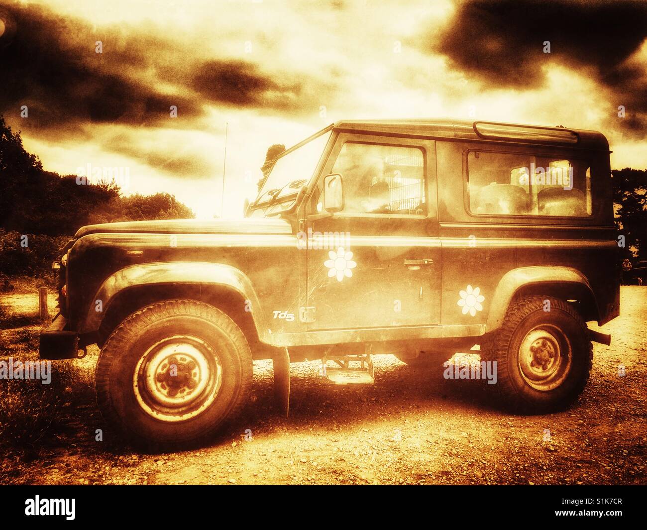 Land Rover Defender 4x4 Vehicle High Resolution Stock Photography and ...