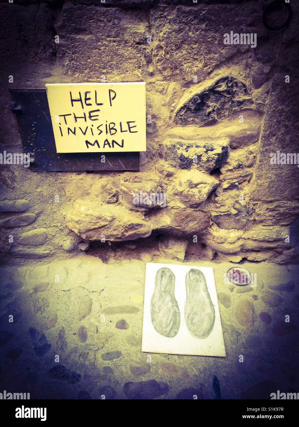 Invisible sign hi-res stock photography and images - Alamy