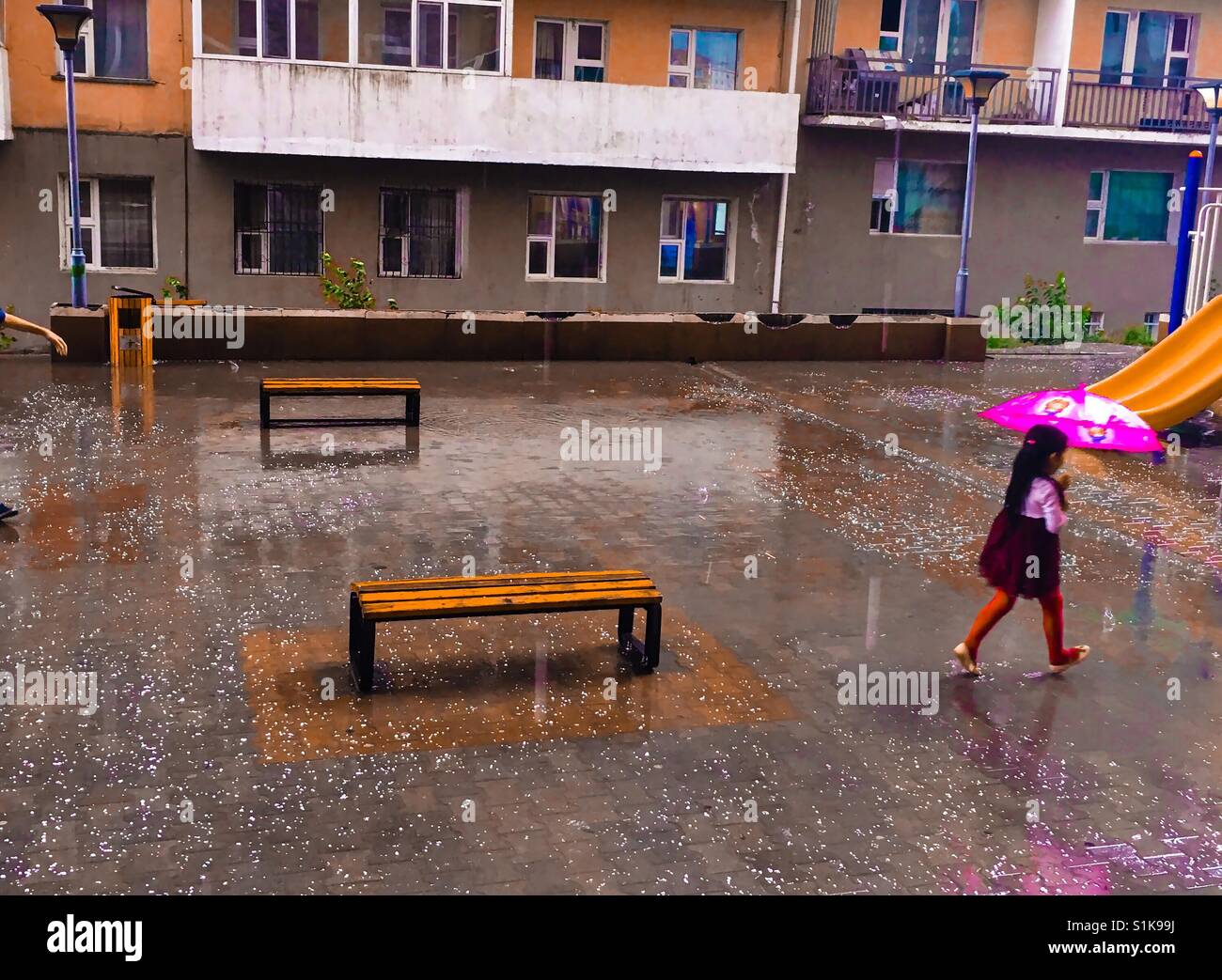 Hailstone fall hi-res stock photography and images - Alamy
