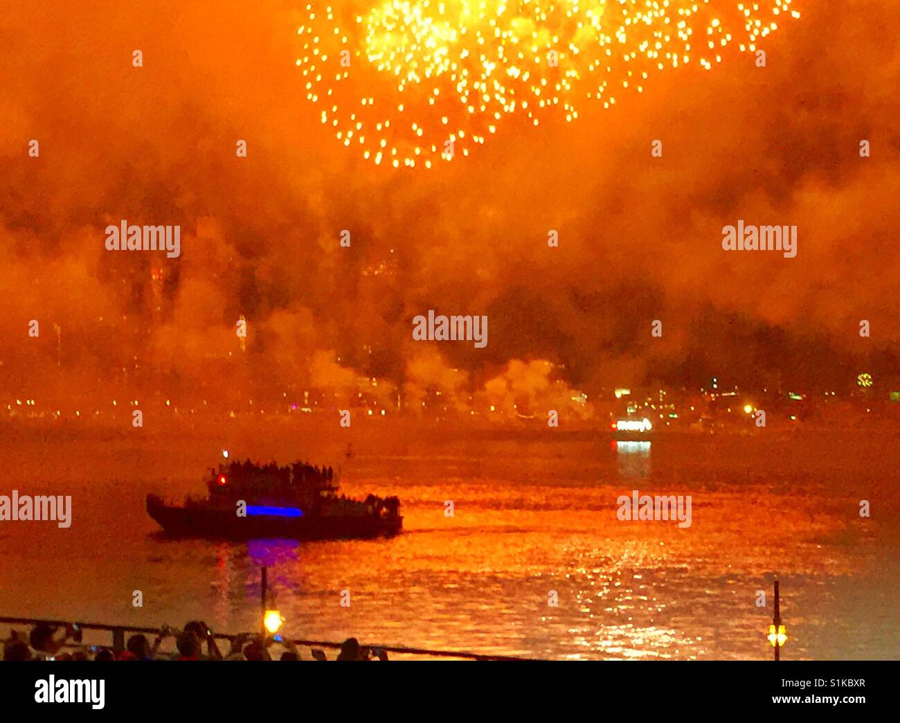 Tall buildings in manhattan hi-res stock photography and images - Alamy