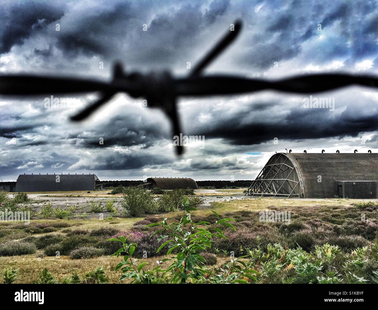 Aircraft Shelters Stock Photos & Aircraft Shelters Stock Images - Alamy