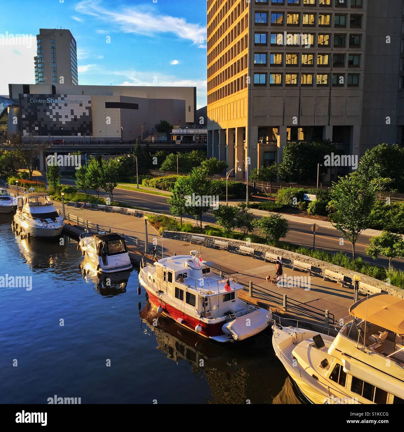 Downtown ottawa hi-res stock photography and images - Alamy
