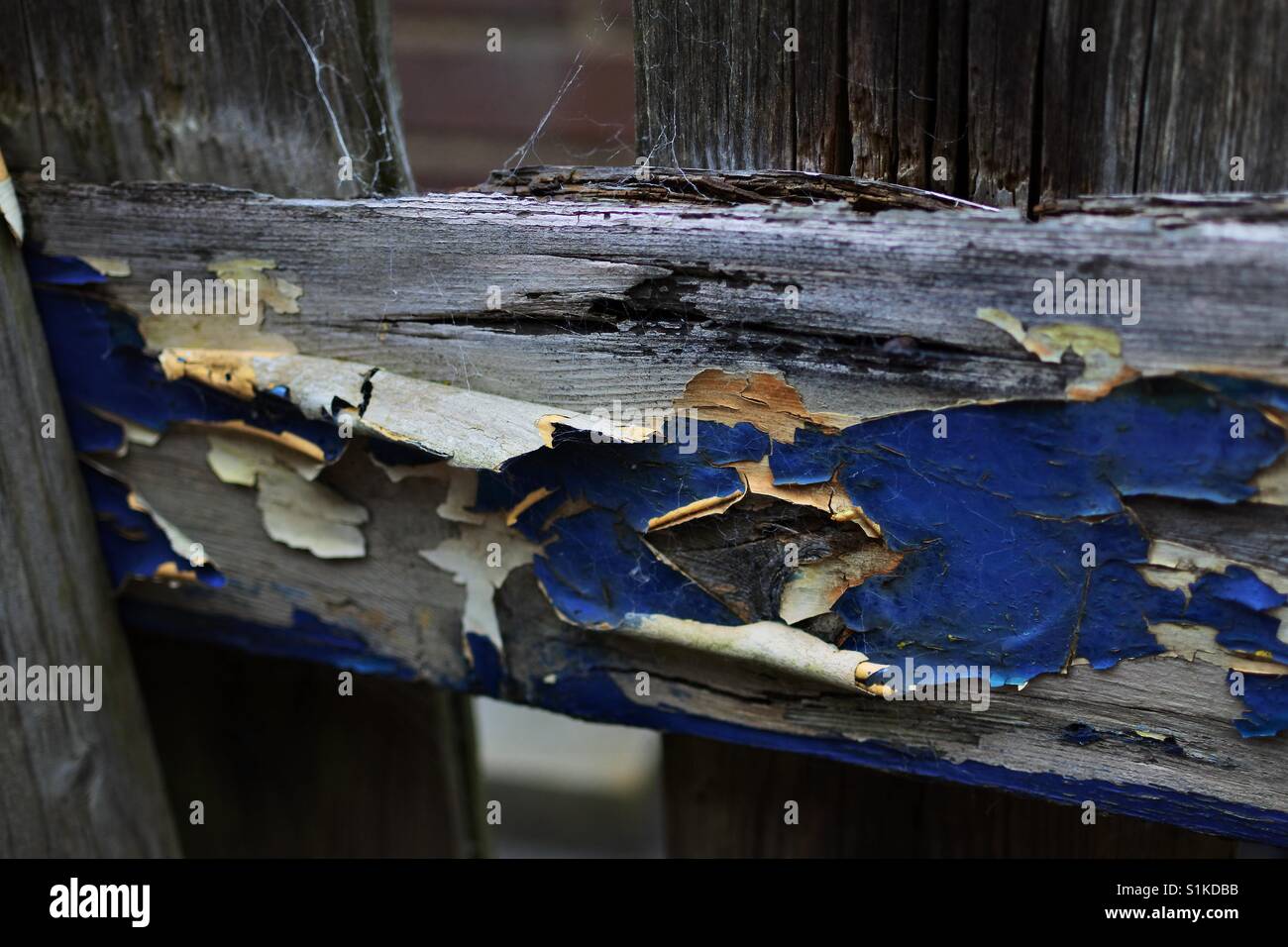 Decaying wood fence hi-res stock photography and images - Alamy