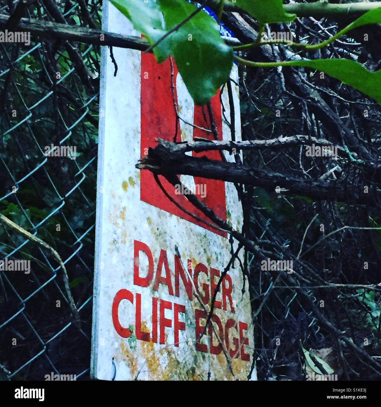 Cliff signs hi-res stock photography and images - Alamy
