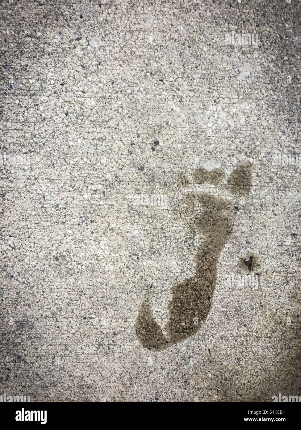 Childs footprint hi-res stock photography and images - Alamy