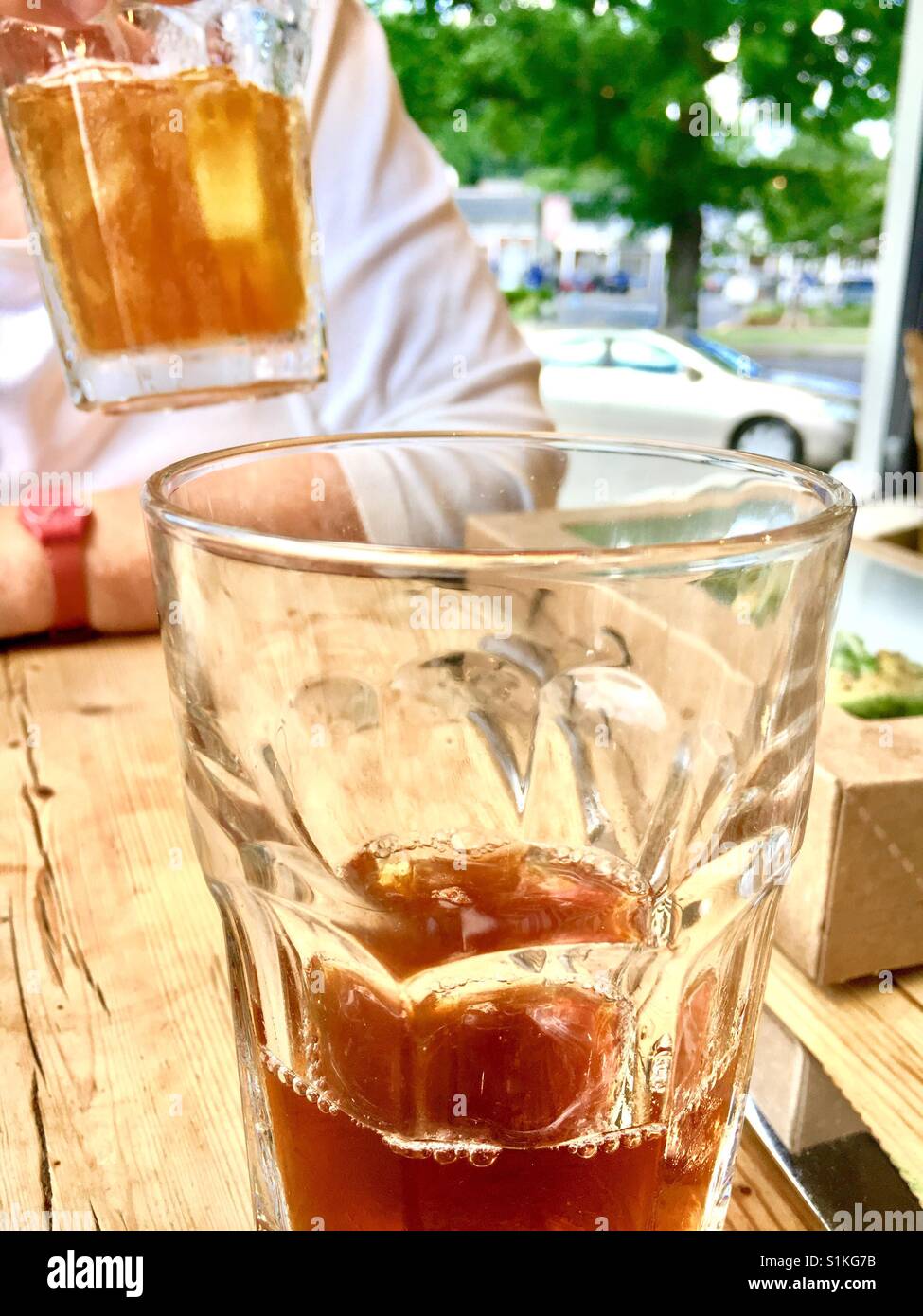 Iced tea with friends Stock Photo - Alamy