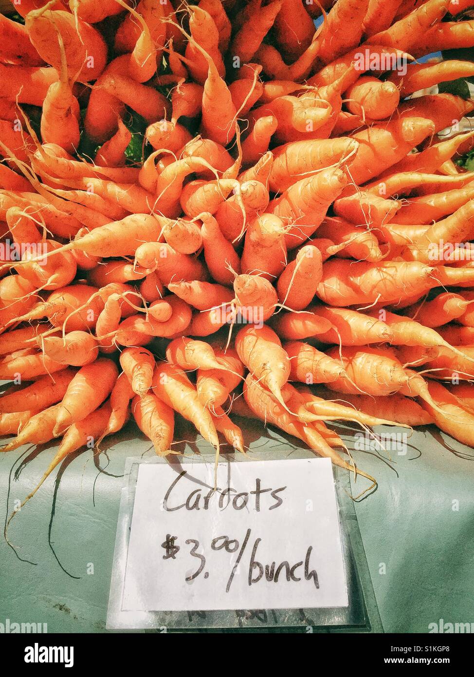 Outdoor farm market hi-res stock photography and images - Alamy