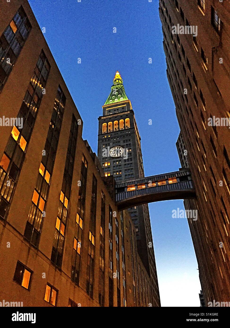 Metropolitan life tower and 11 Madison Ave. buildings with elevated ...