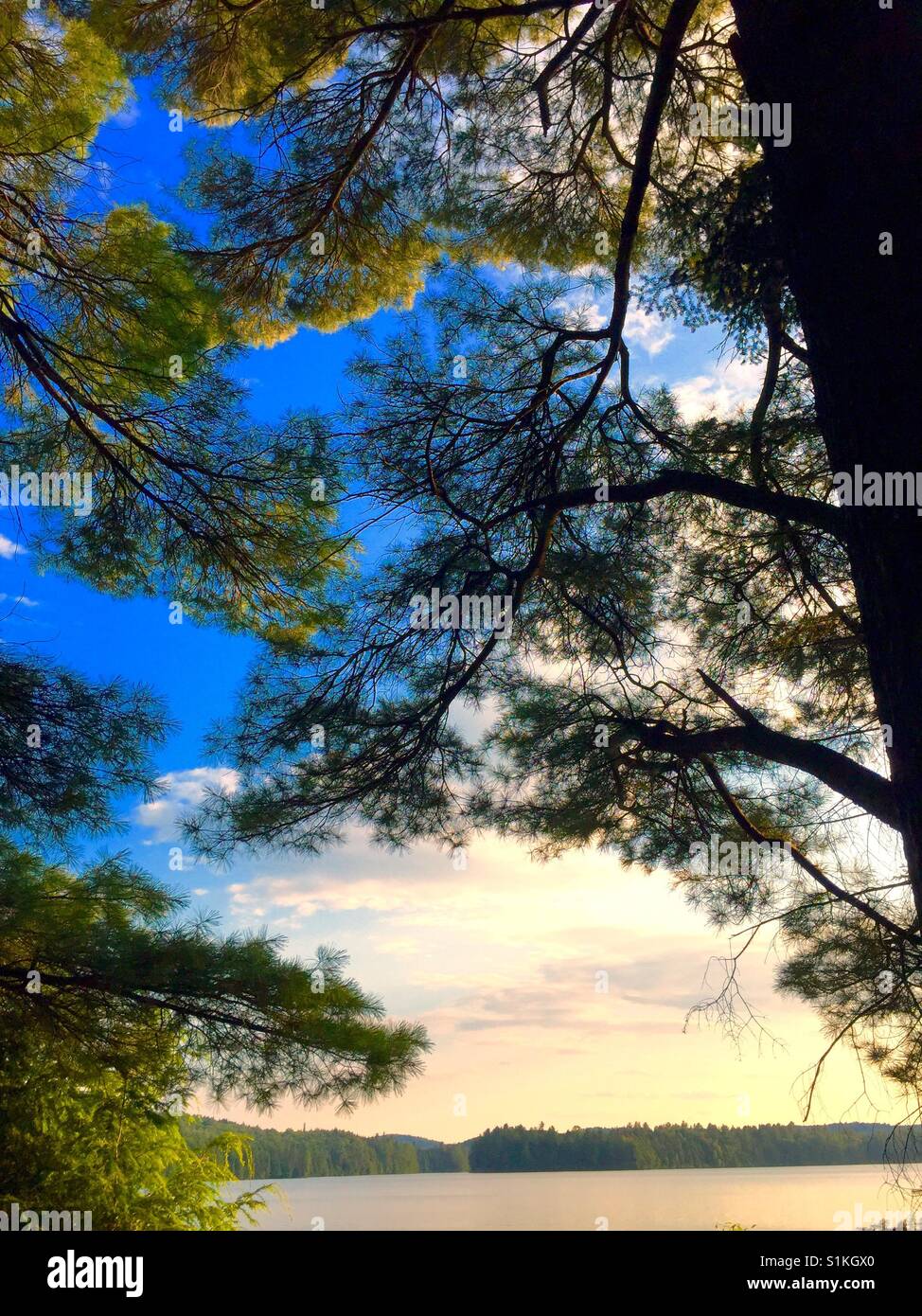 Lake pic hi-res stock photography and images - Alamy