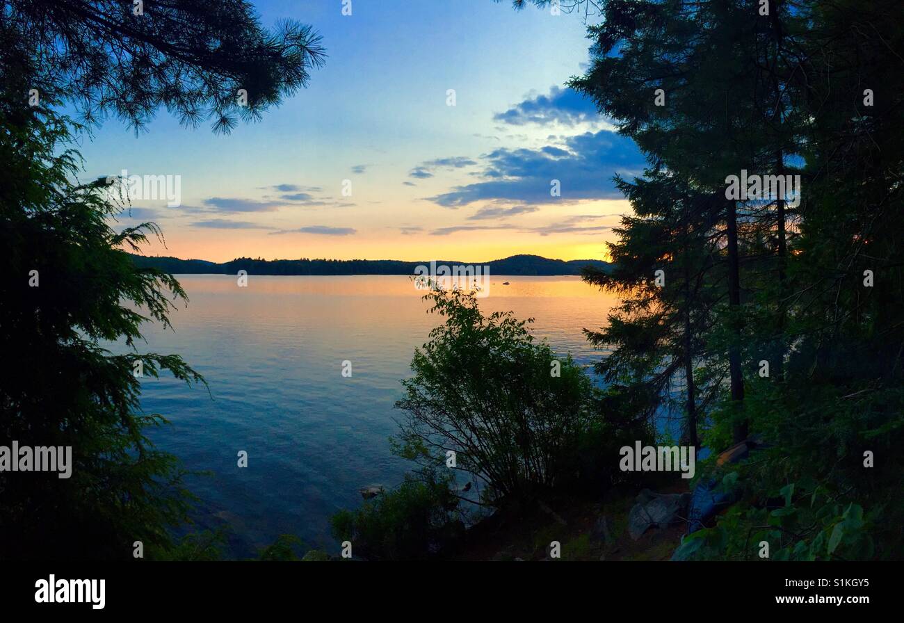 Dark at the lake hi-res stock photography and images - Alamy