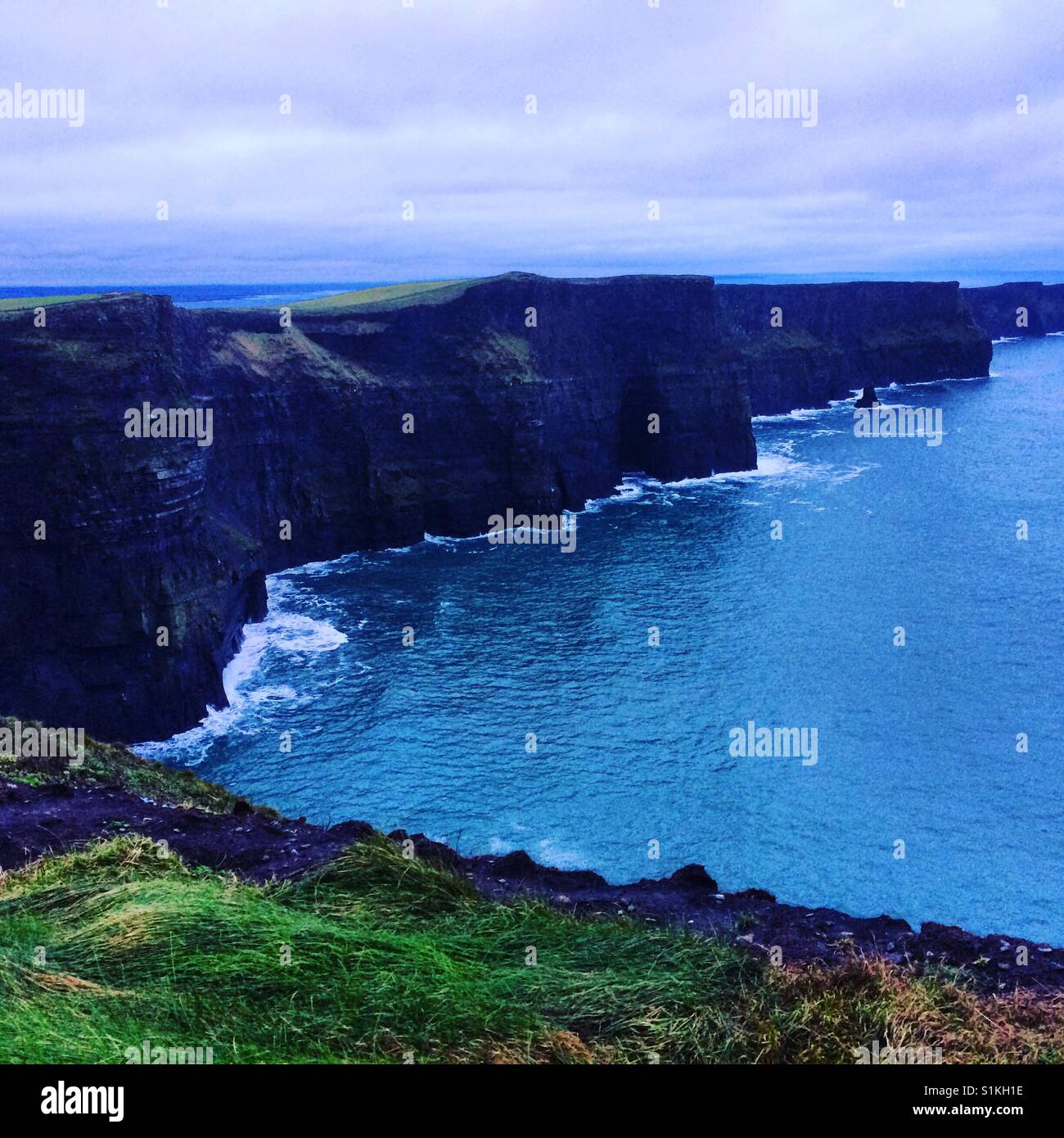 Waves cliffs of moher hi-res stock photography and images - Alamy