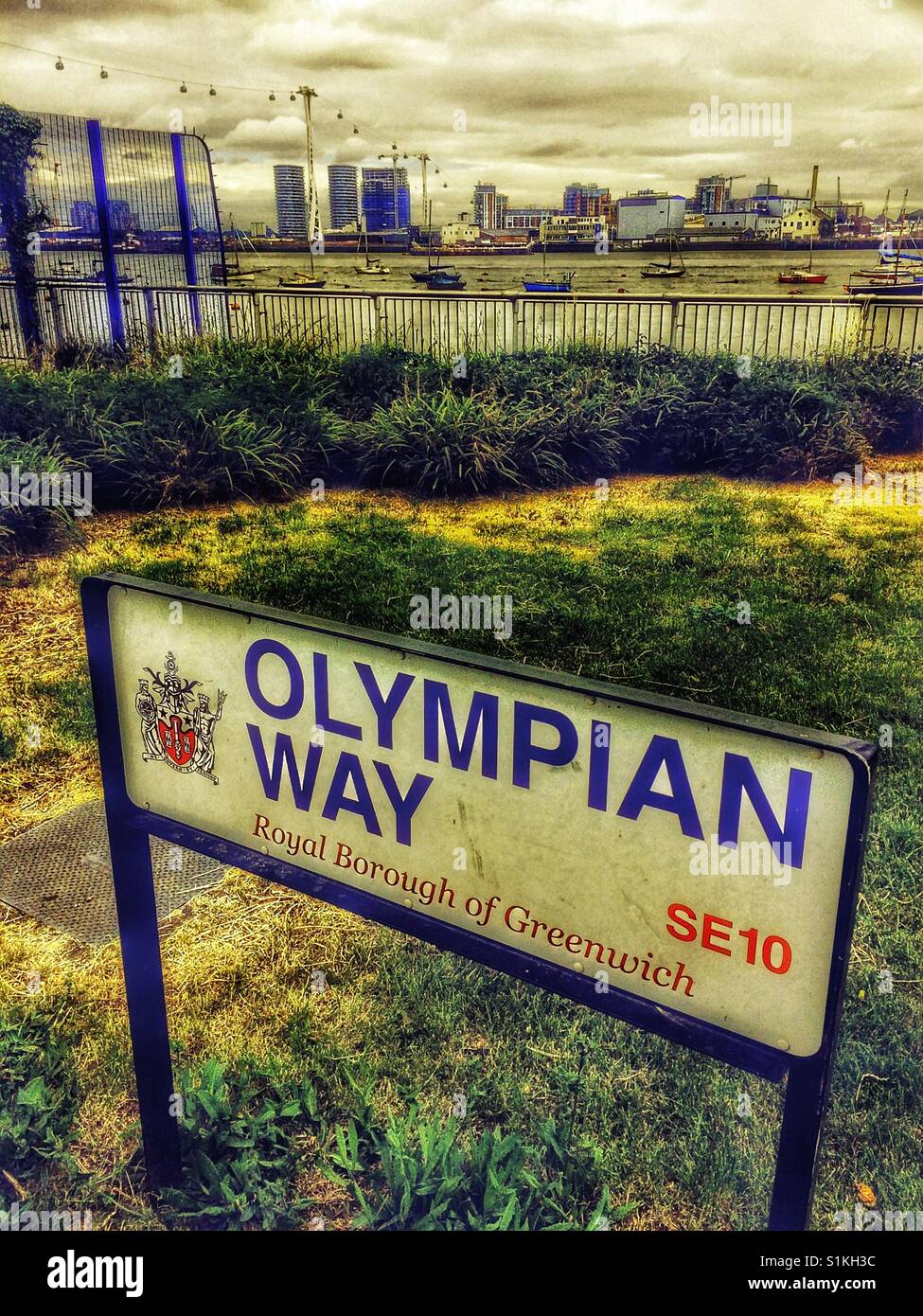 River Thames view, Olympian Way, Greenwich Peninsula, London, England ...