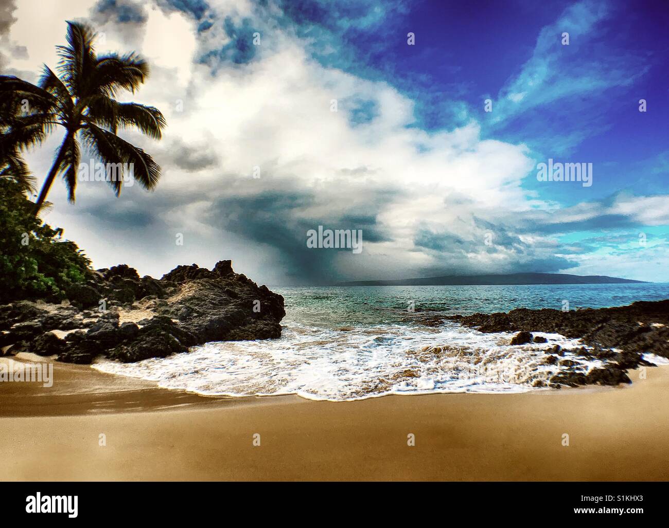 Secret Cove Beach, Maui, Hawaii Stock Photo - Alamy
