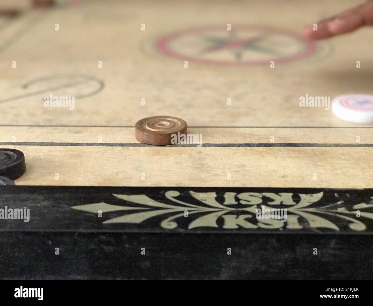 Caroms board hi-res stock photography and images - Alamy