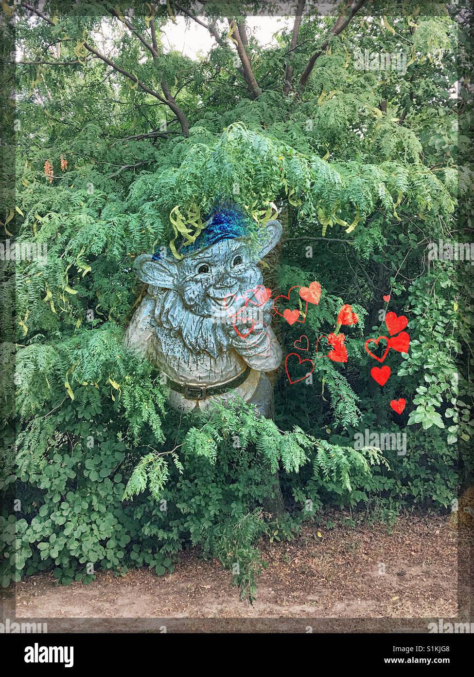 Hiding In Bushes High Resolution Stock Photography and Images - Alamy