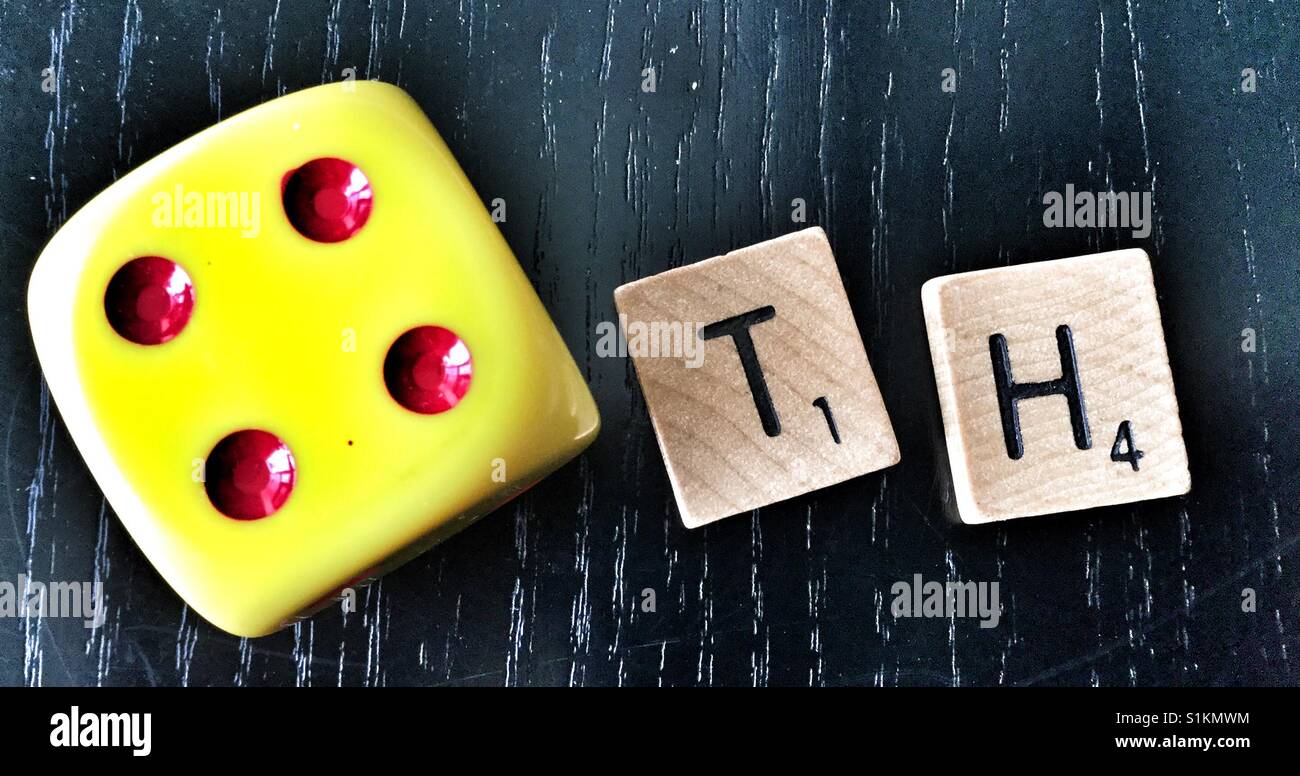 Yellow dice hi-res stock photography and images - Alamy