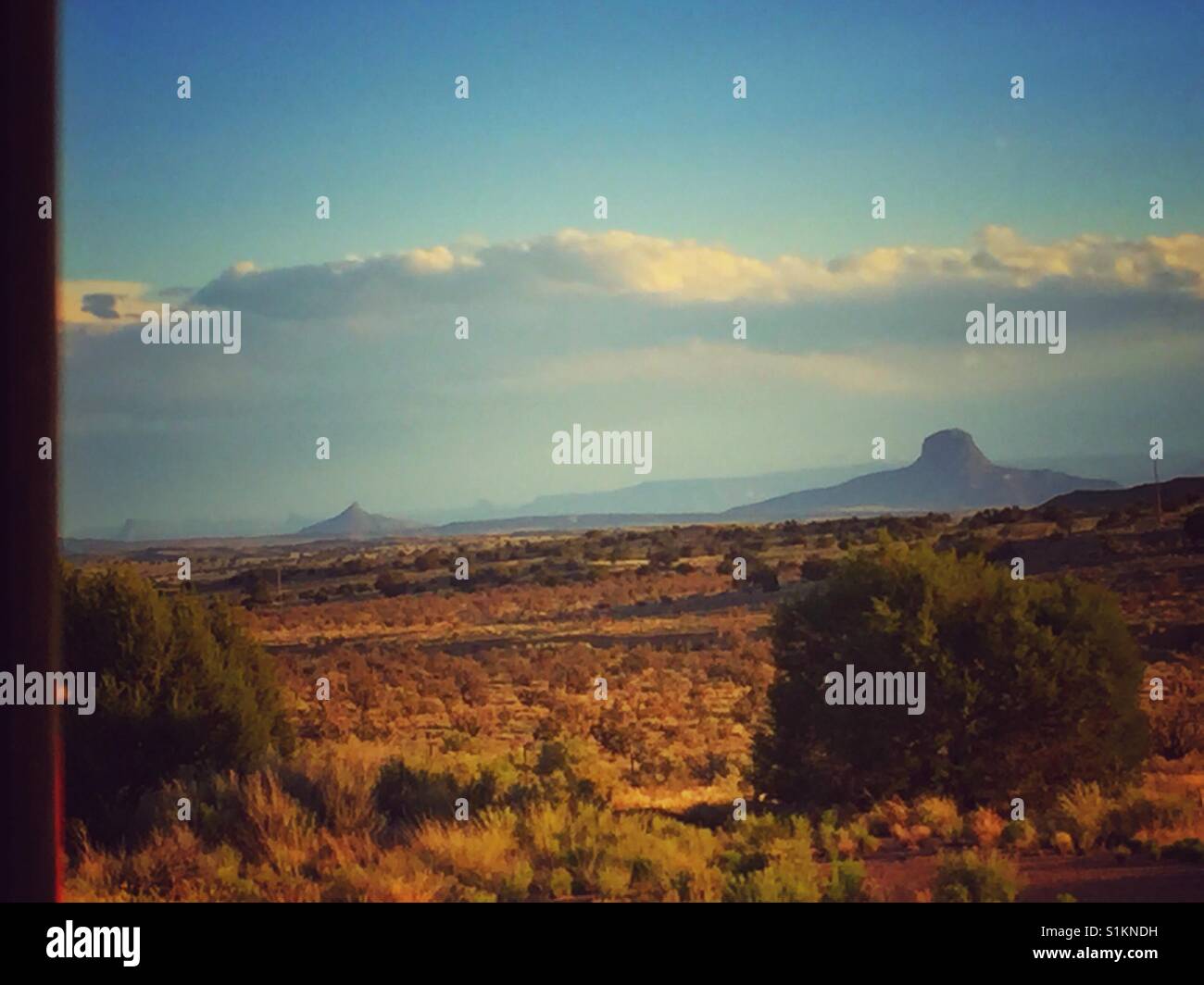 Desertscape hi-res stock photography and images - Alamy