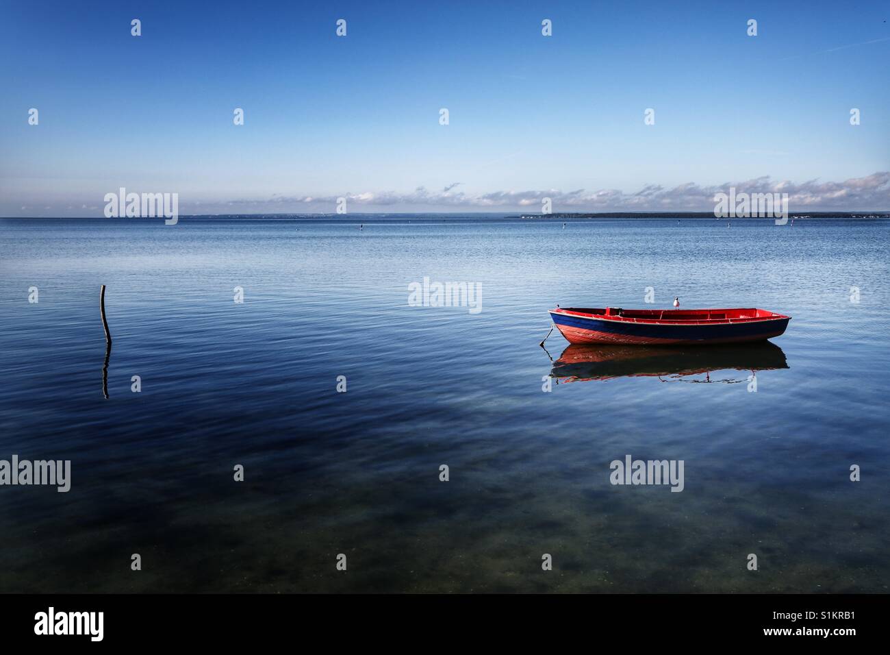 Mirrored sea hi-res stock photography and images - Alamy