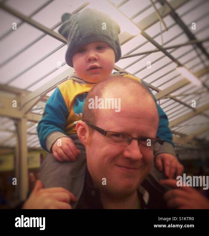 Uncle nephew hi-res stock photography and images - Alamy