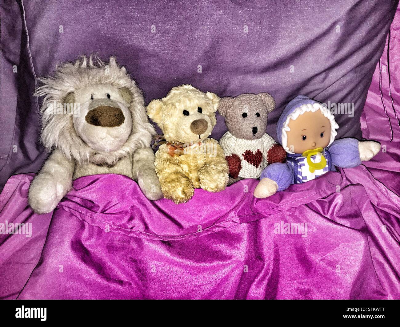 Lion teddy hi-res stock photography and images - Alamy