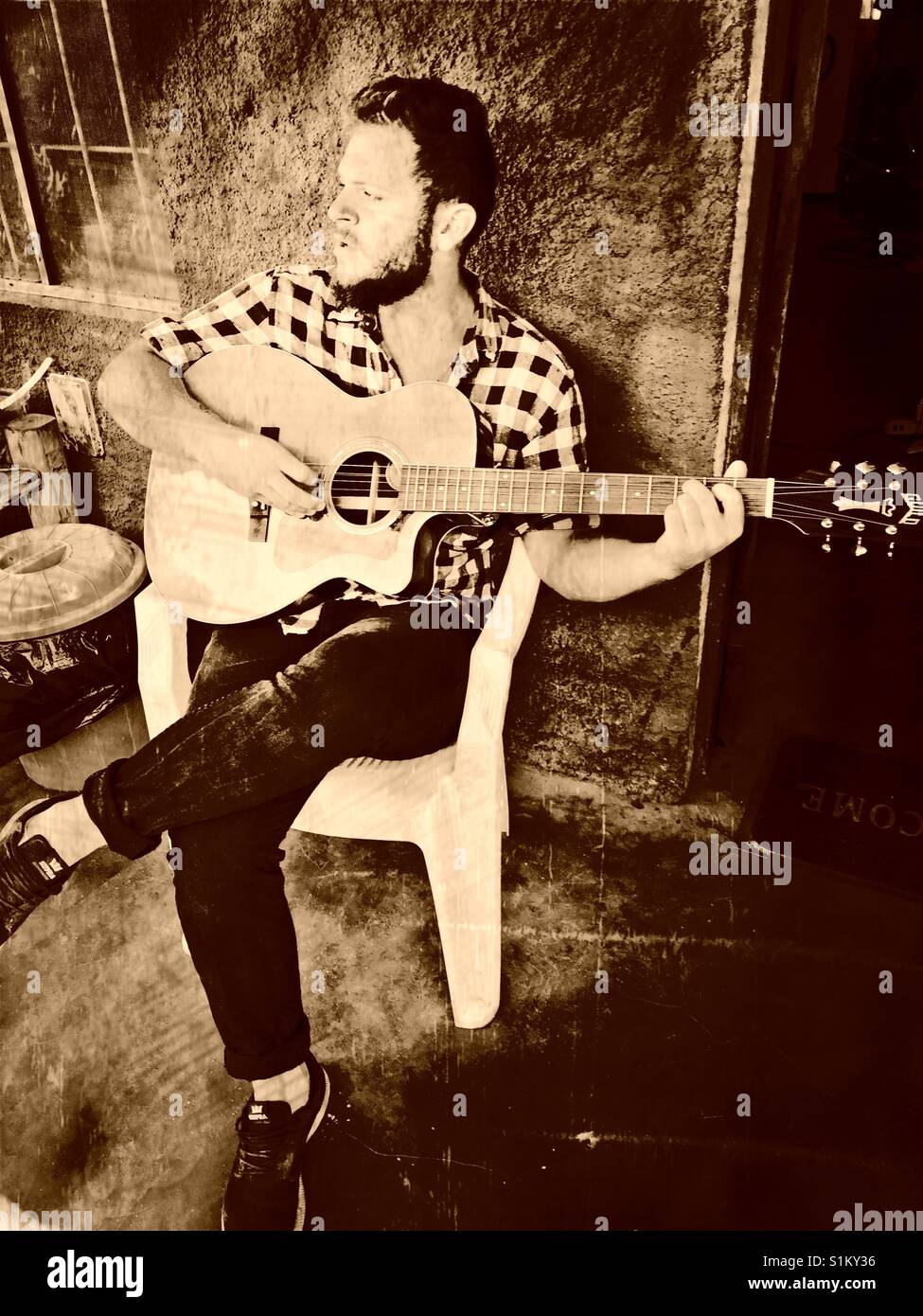 Jewish man singing hi-res stock photography and images - Alamy