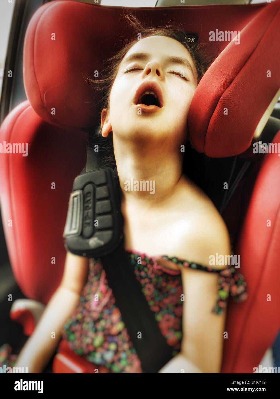 Backseat child hi-res stock photography and images - Alamy
