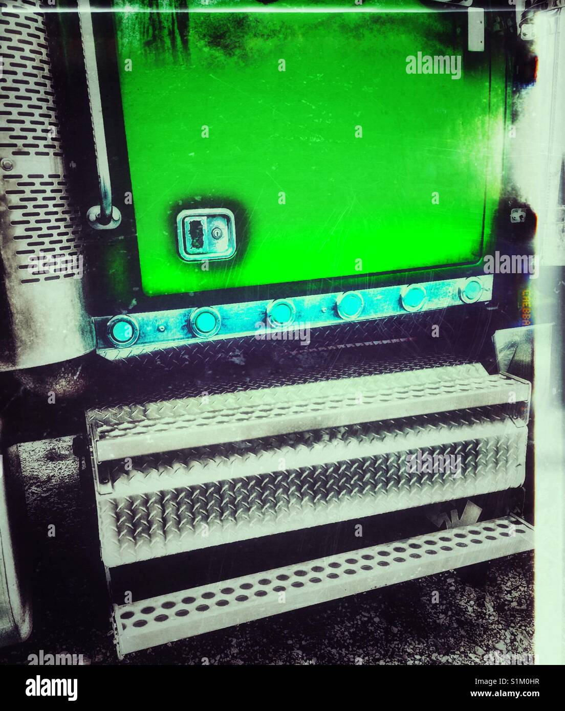 Retro freight truck green hi-res stock photography and images - Alamy